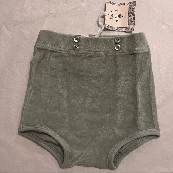 kate quinn | Bottoms | Nwt Kate Quinn Iceburg Green Velour Button ...